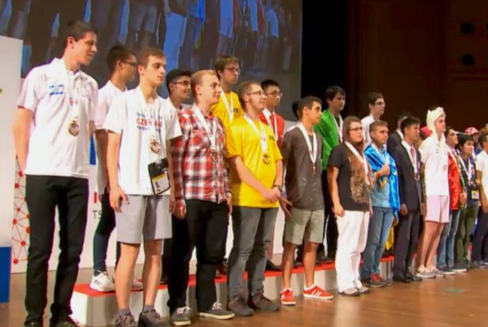 IOI2018今日圆满闭幕！中国国家队全部获得金牌！——毕莘教育咨询（深圳）有限公司 | 深圳信息学奥赛培训,编程竞赛培训,中小学信息学培训,CSP认证培训,深圳信息学课程,青少年信息学奥赛 ...